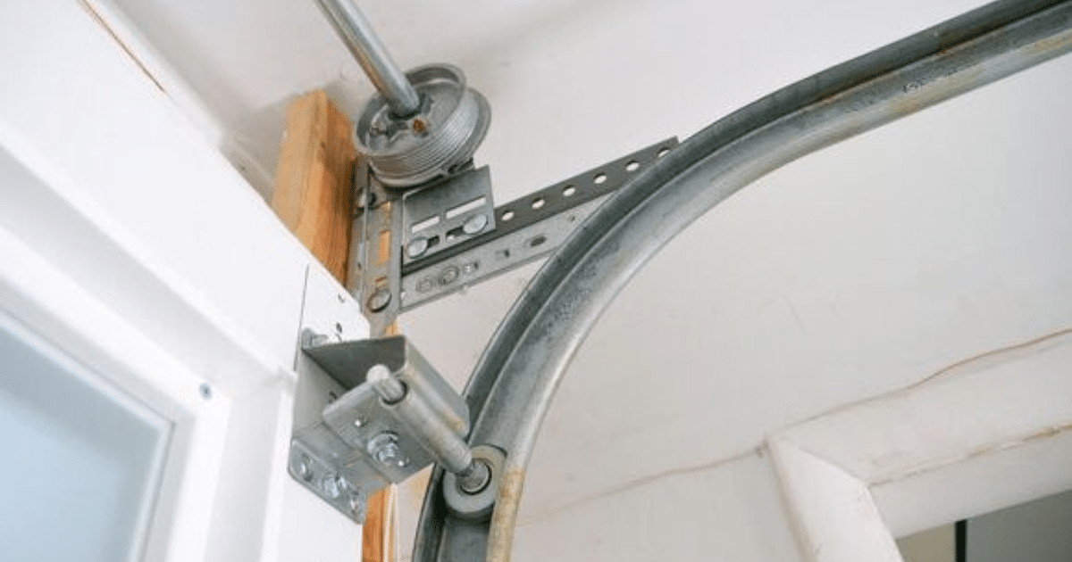 Garage Door Vertical Track (2025 Replacement Guide)